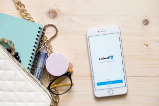 LinkedIn - Warum die Networking Platform für die Partnersuche geeignet ...